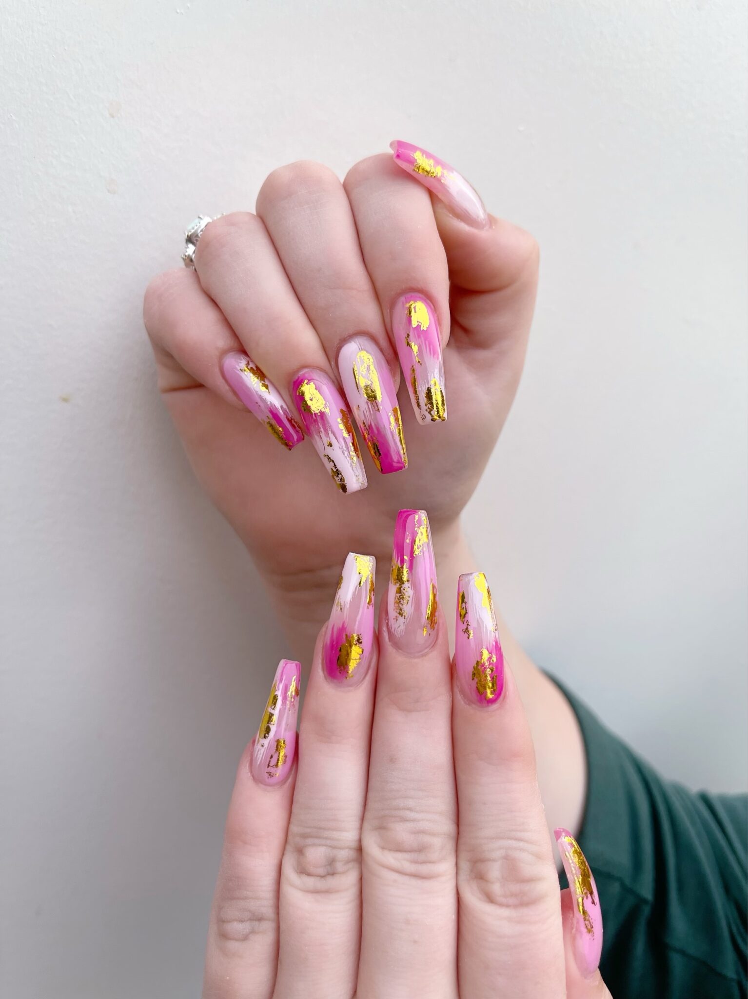 lustrynail.com